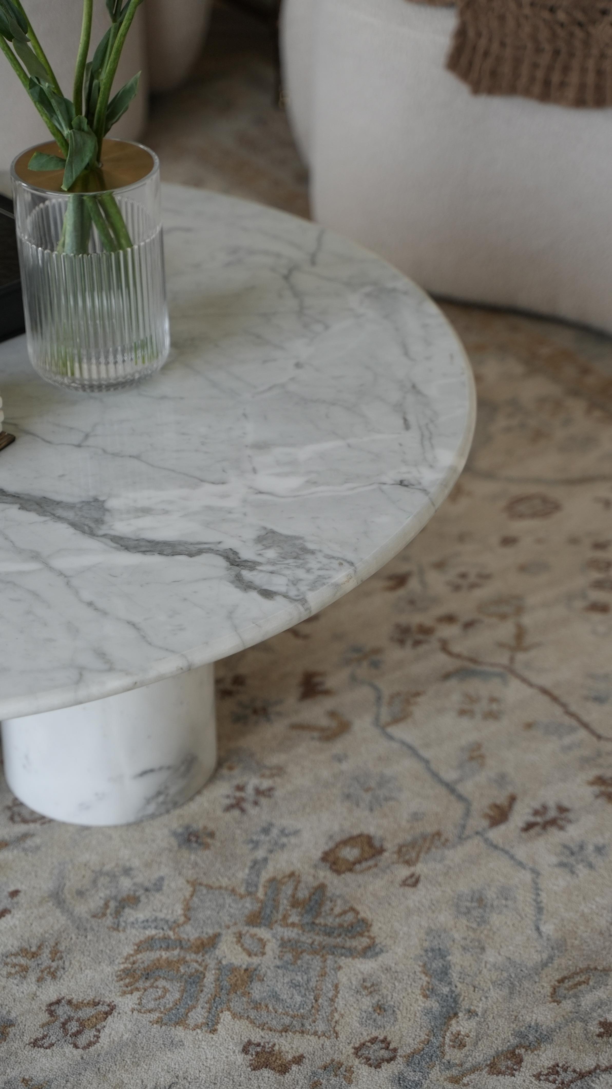 Tisbury Coffee Table in White Arabescato For Sale at 1stDibs