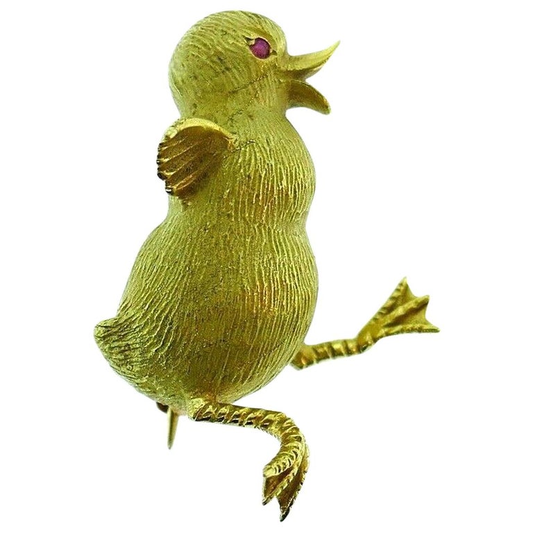 Tishman and Lipp Vintage 18 Karat Yellow Gold Ruby Baby Duck Pin at 1stDibs