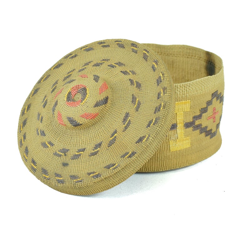 Tlingit Rattle Top Basket For Sale at 1stDibs | tlingit baskets