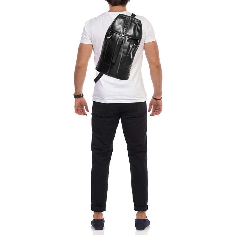 Tod's Black Leather Backpack For Sale at 1stDibs