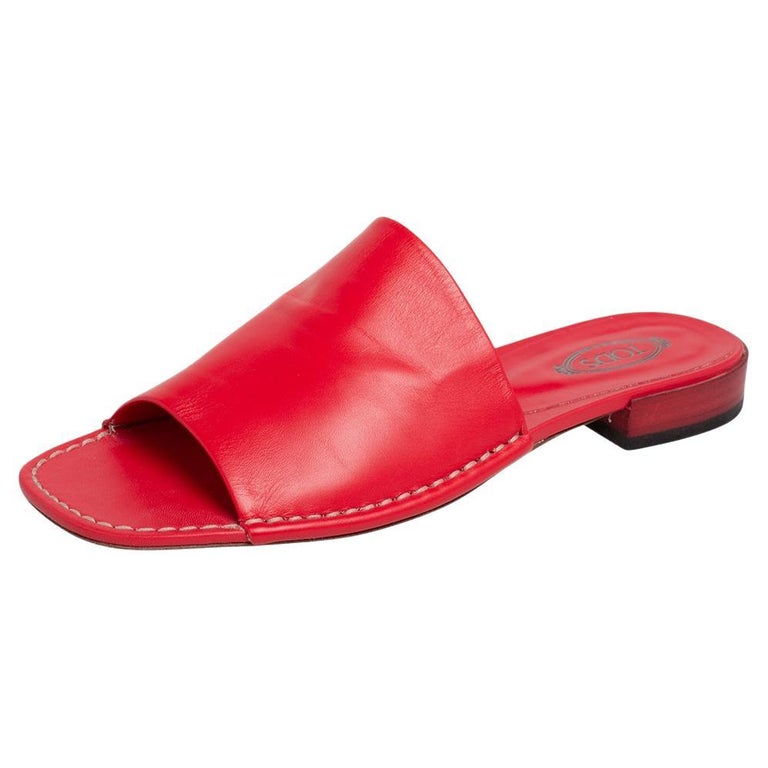 Tod's Red Leather Slide Sandals Size 39 at 1stDibs