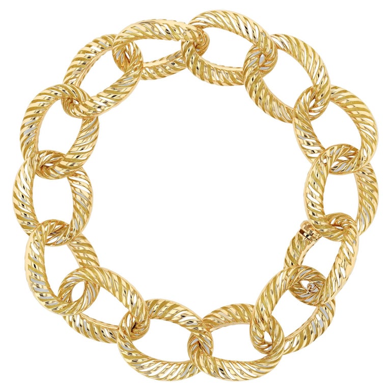Toktam 18k Yellow Gold Geometric Chain Bracelet with a Hidden Lock For ...