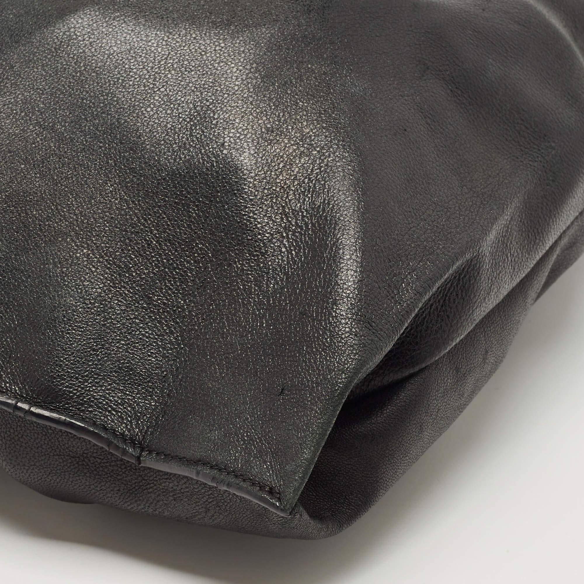 Tom Ford Black Leather Large Fold Over Alix Bag For Sale at 1stDibs