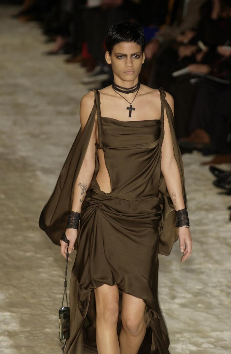 Tom Ford for Gucci F/W 2002 Collection Mother of Pearl Mini Bag ...