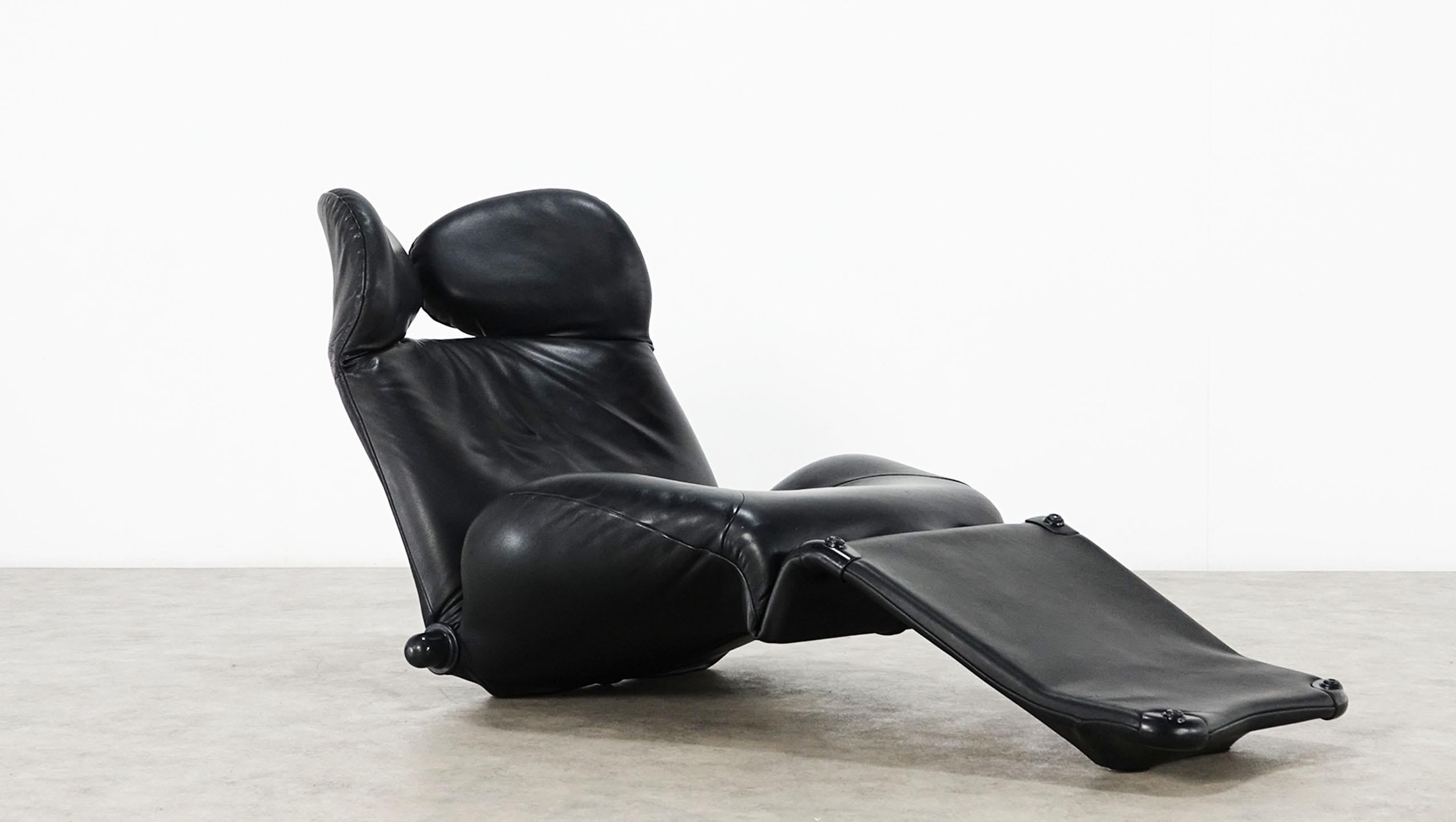 Toshiyuki Kita Black Leather Wink Lounge Chair for Cassina at 1stDibs ...