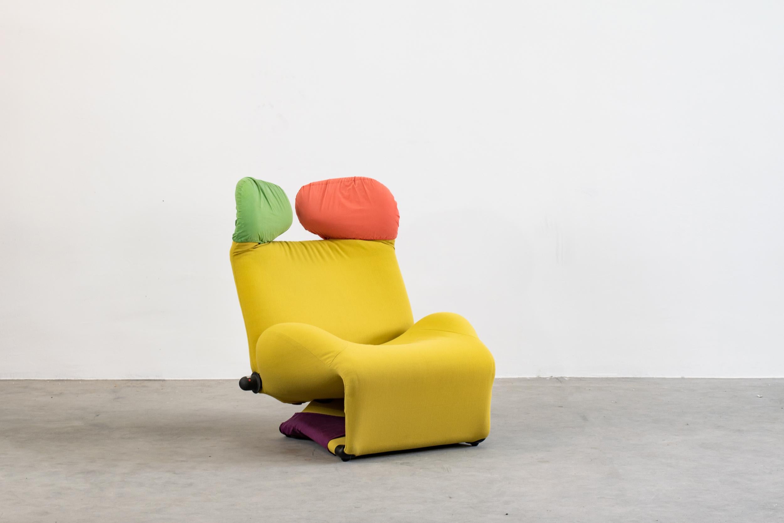 Toshiyuki Kita Wink Armchair for Cassina Meda, 1980 at 1stDibs | wink chair
