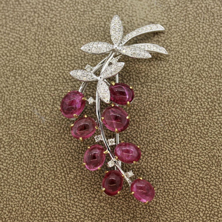 Tourmaline Cabochon “Berries” Diamond Gold Brooch For Sale at 1stDibs