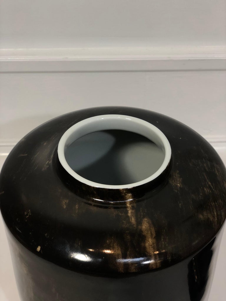 Tozai Home Porcelain Tortoise Jar at 1stDibs