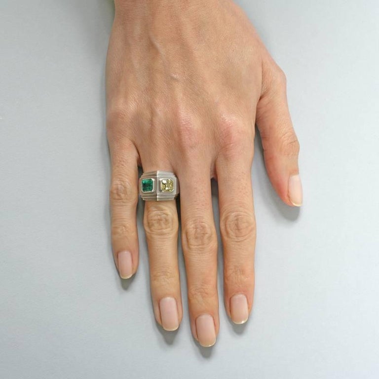 Trabert and Hoeffer Mauboussin Art Deco Yellow Diamond, Emerald and ...