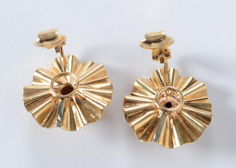 Trabert and Hoeffer Mauboussin Retro Gold Earrings For Sale at 1stDibs