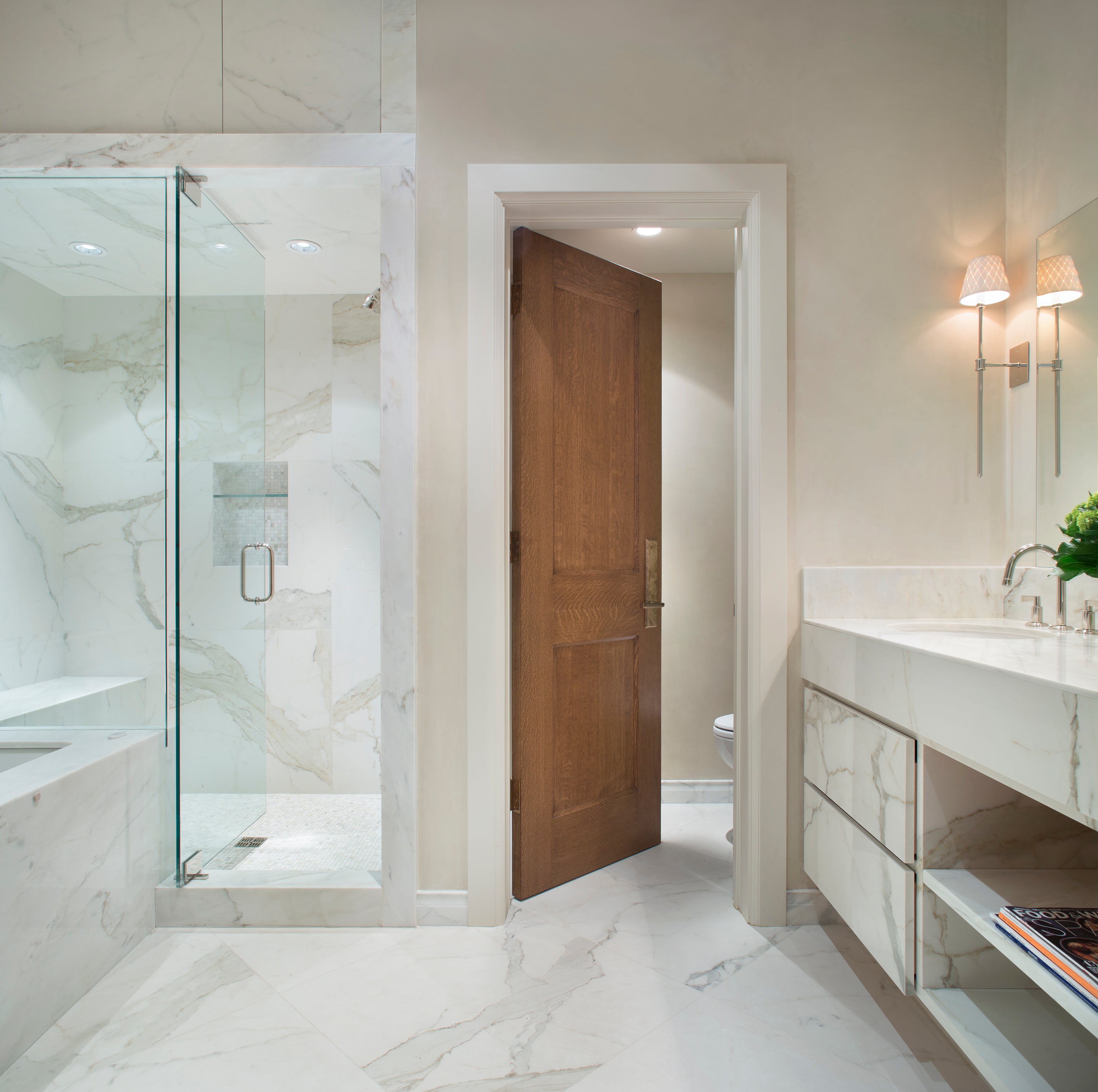 Bathroom by Forum Phi Interiors on 1stdibs