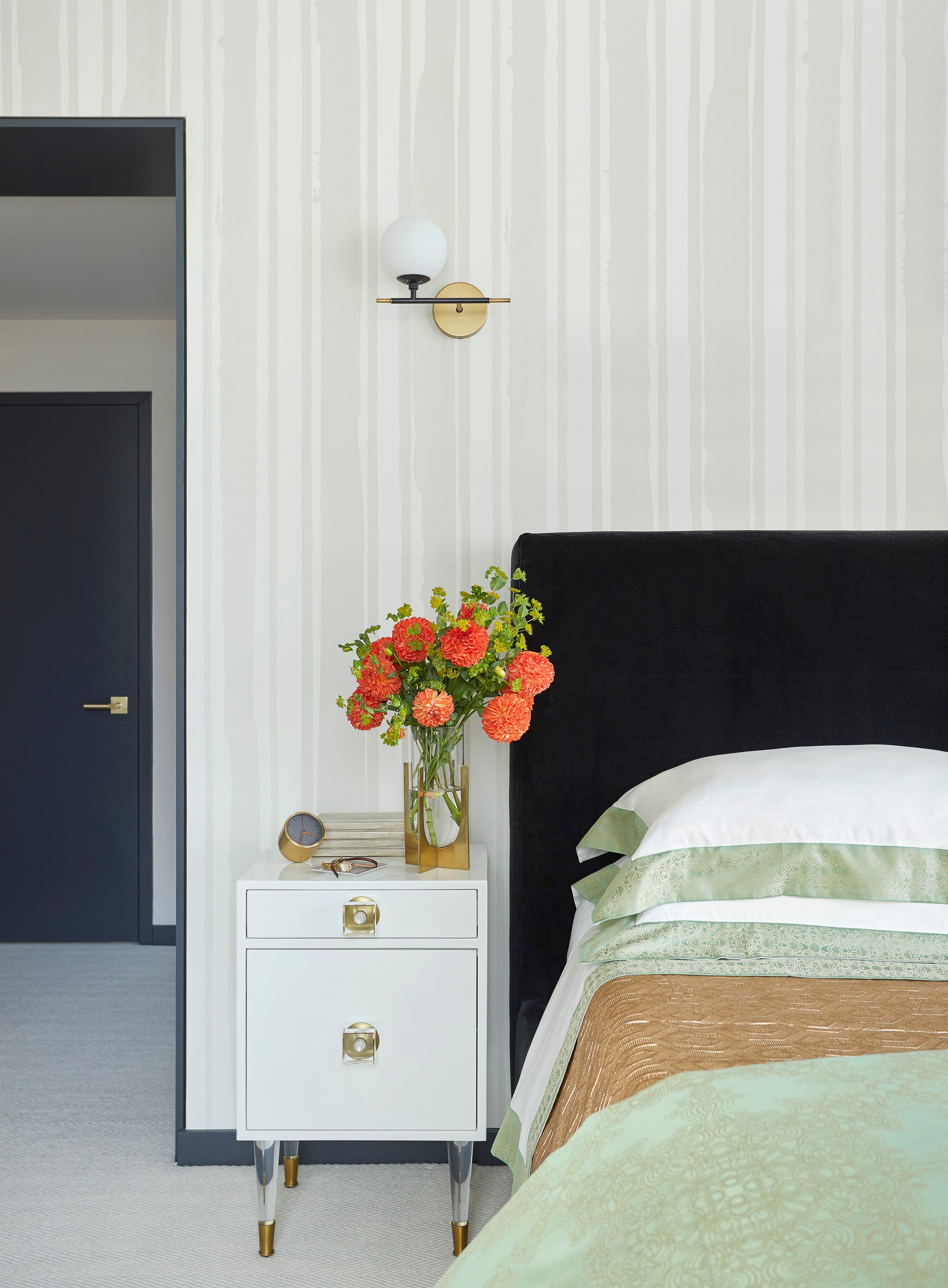 Downtown Residence by Daun Curry Design Studio | 1stDibs