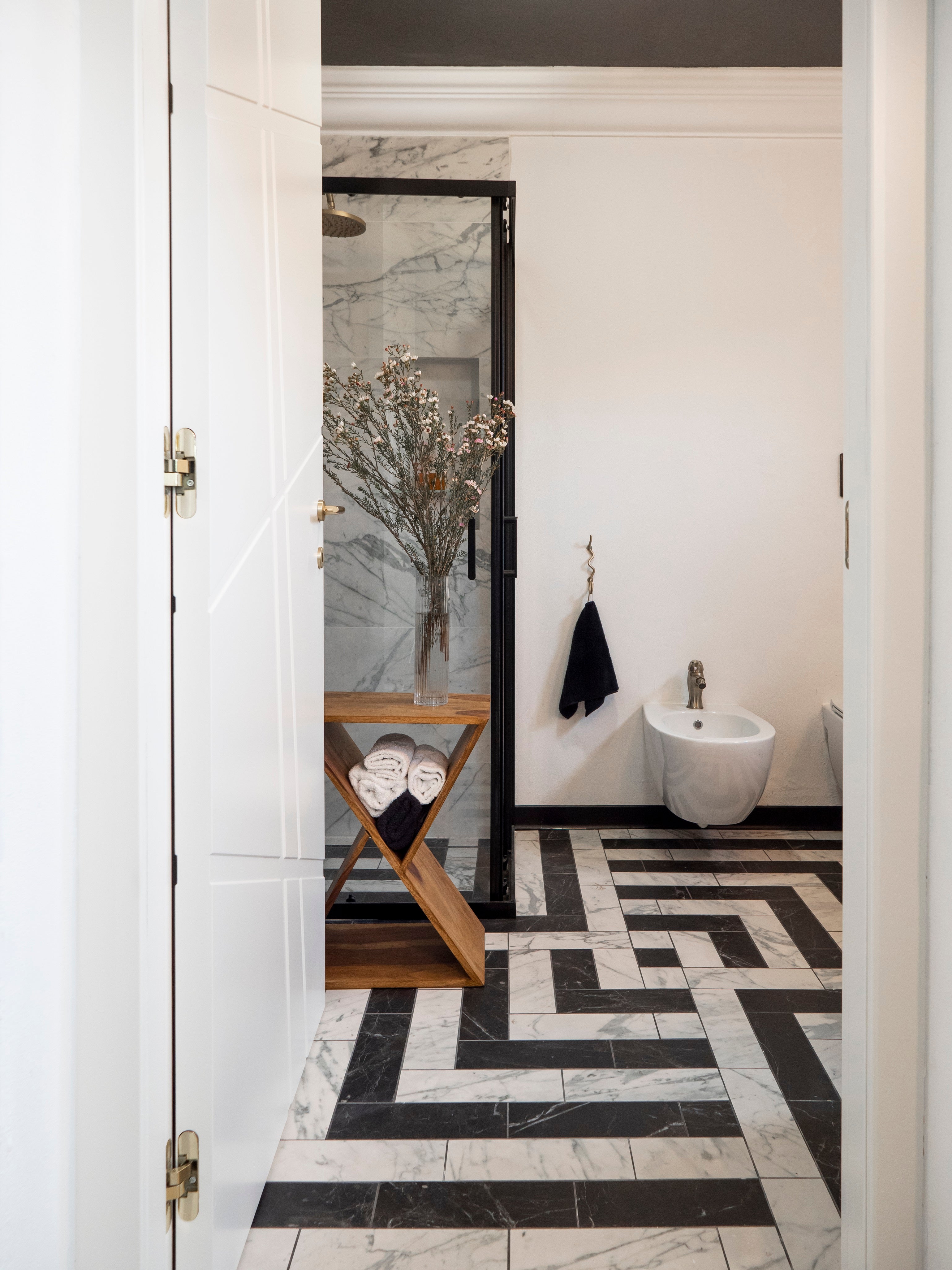 Bathroom by Sarah Baderna Studio | 1stDibs