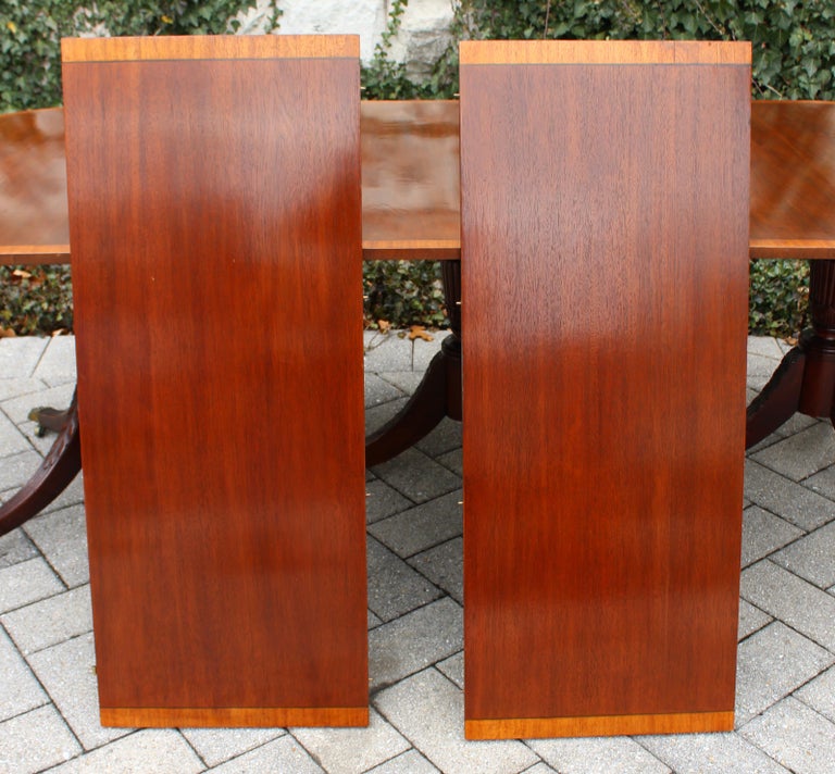 Traditional Antique Duncan Fife Style Mahogany Expandable Wood Dining ...