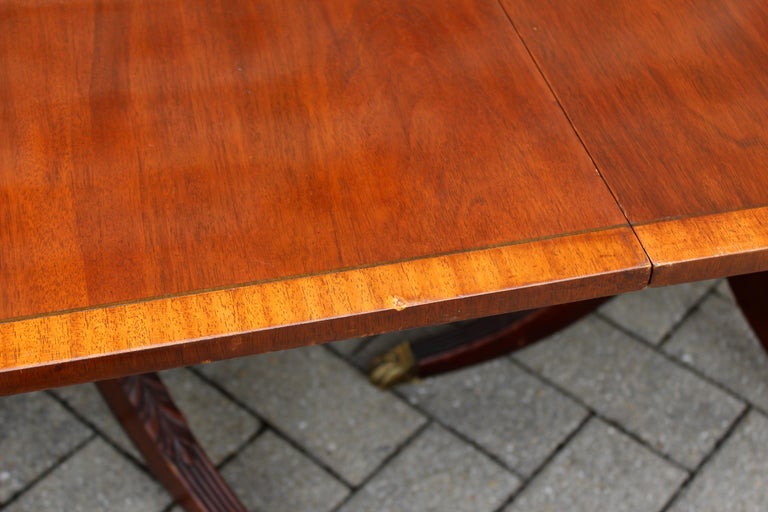 Traditional Antique Duncan Fife Style Mahogany Expandable Wood Dining ...