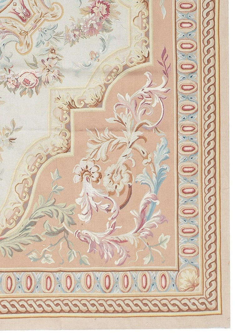 17th Century Traditional French Aubusson Sytle Flat-Weave Rug For Sale ...