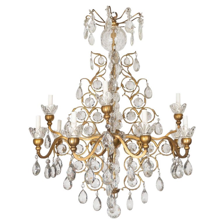 Traditional gilt metal crystal drop chandelier For Sale at 1stDibs