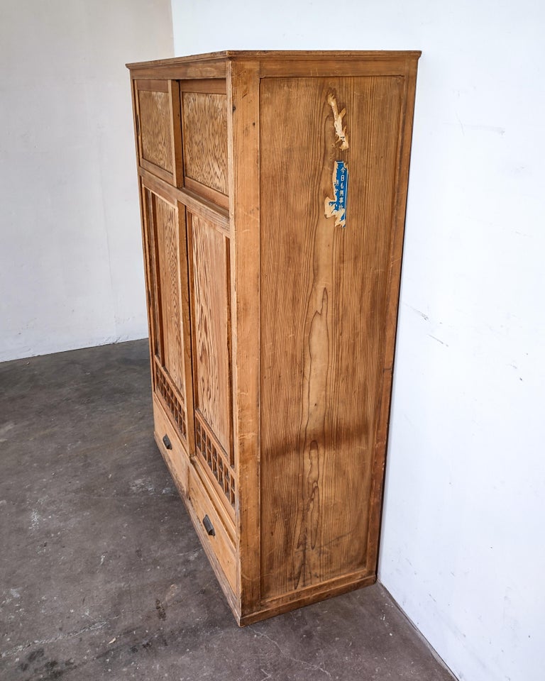 Traditional Japanese Getabako Tansu Cedar Chest, Early 20th Century at ...