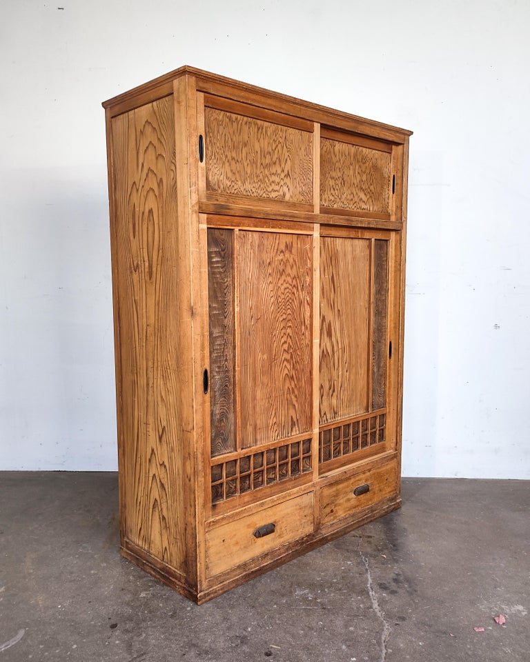 Traditional Japanese Getabako Tansu Cedar Chest, Early 20th Century at ...