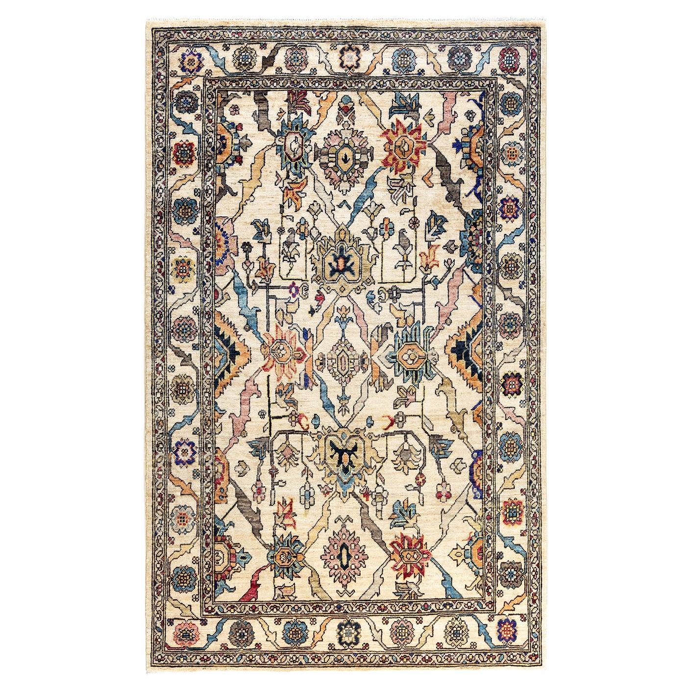 Traditional Serapi Hand Knotted Wool Ivory Area Rug at 1stDibs
