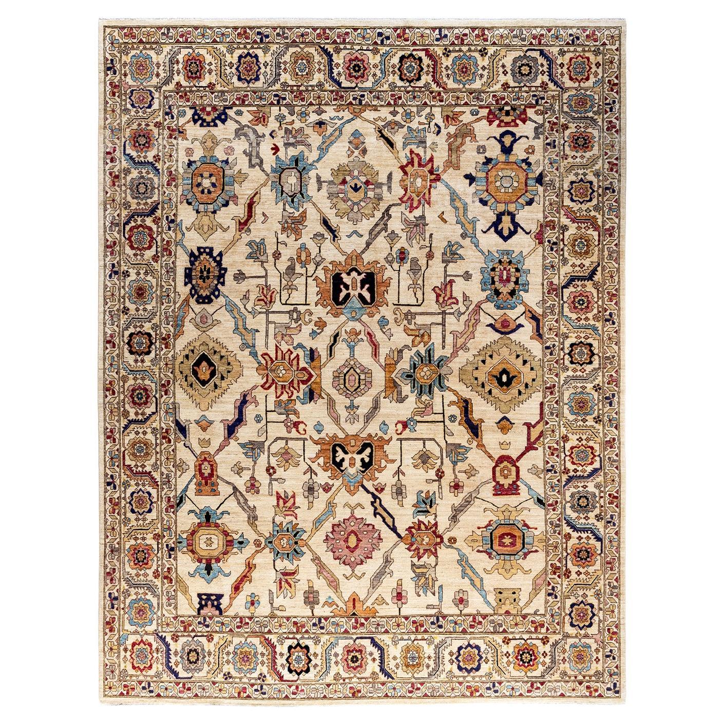 Traditional Serapi Hand Knotted Wool Ivory Area Rug 8' 9" x 11' 7" For Sale at 1stDibs