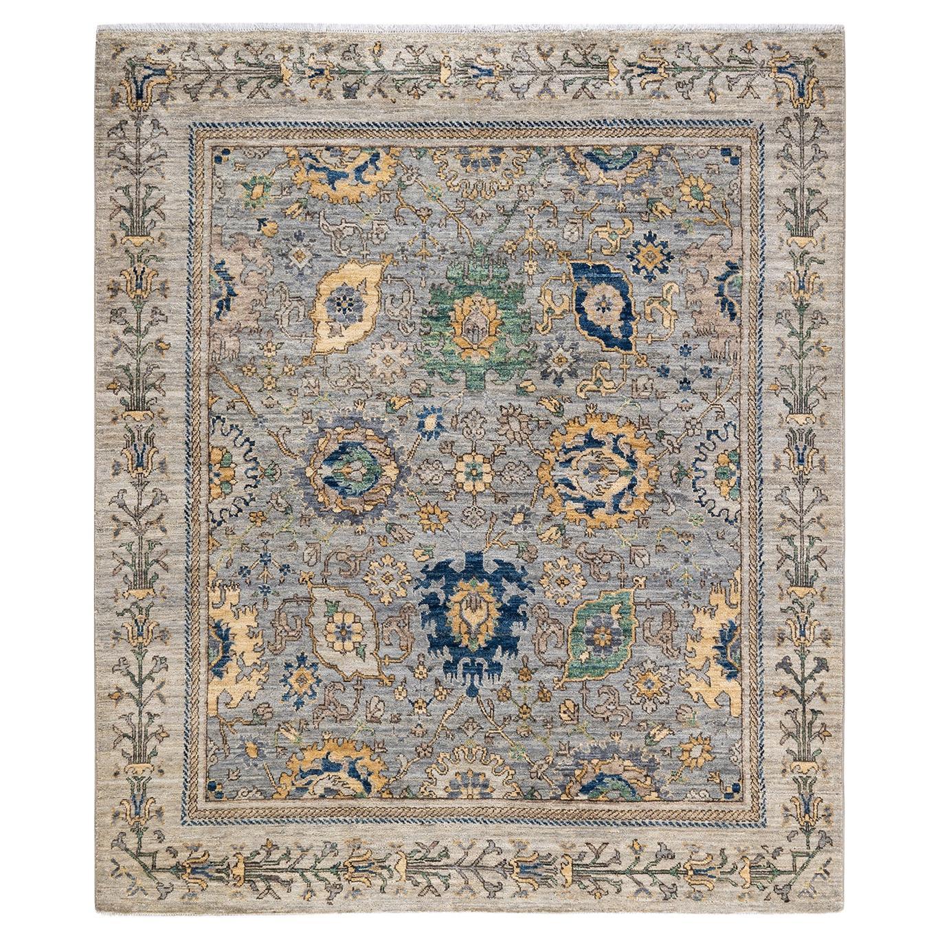 Traditional Serapi Hand Knotted Wool Light Gray Area Rug For Sale at ...