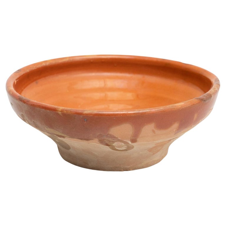 Traditional Spanish Rustic Ceramic Plate, circa 1940 For Sale at 1stDibs