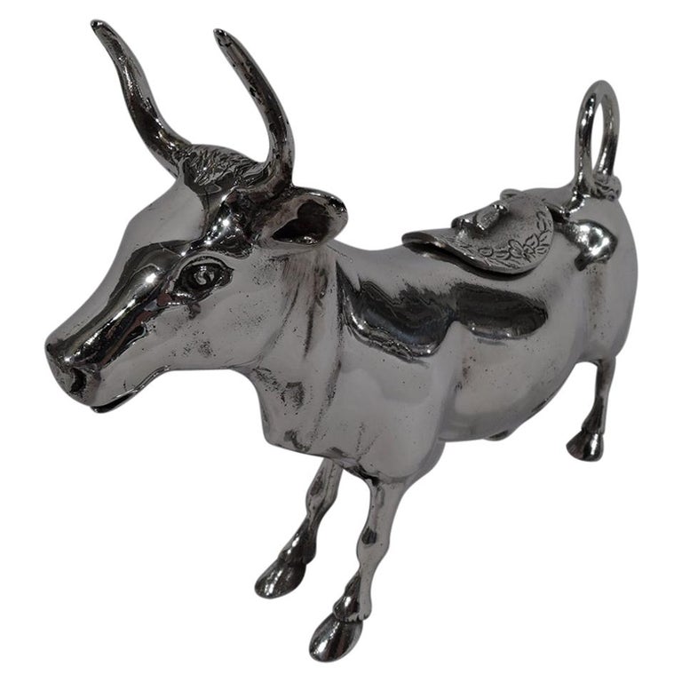 Traditional Sterling Silver Cow Creamer For Sale at 1stDibs