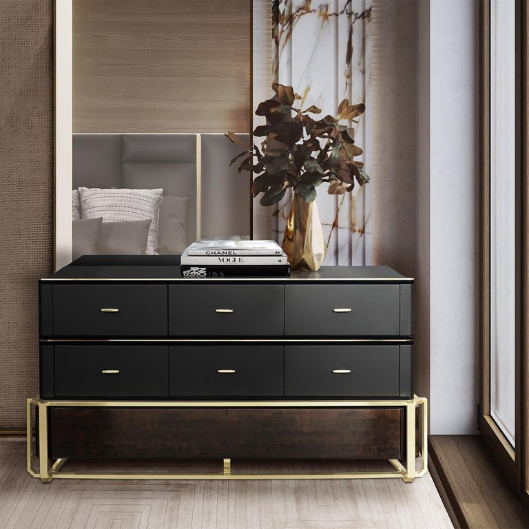 Trainer Chest of Drawers For Sale at 1stDibs