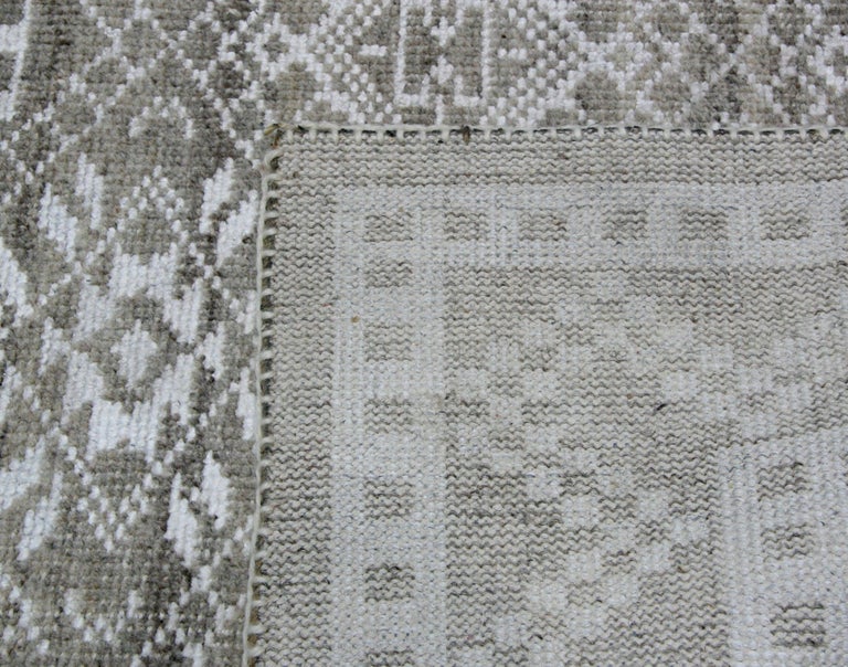 Transitional Grey Wool Area Rug For Sale at 1stDibs | transitional wool ...