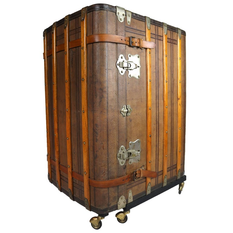Travel Trunk Bar at 1stDibs