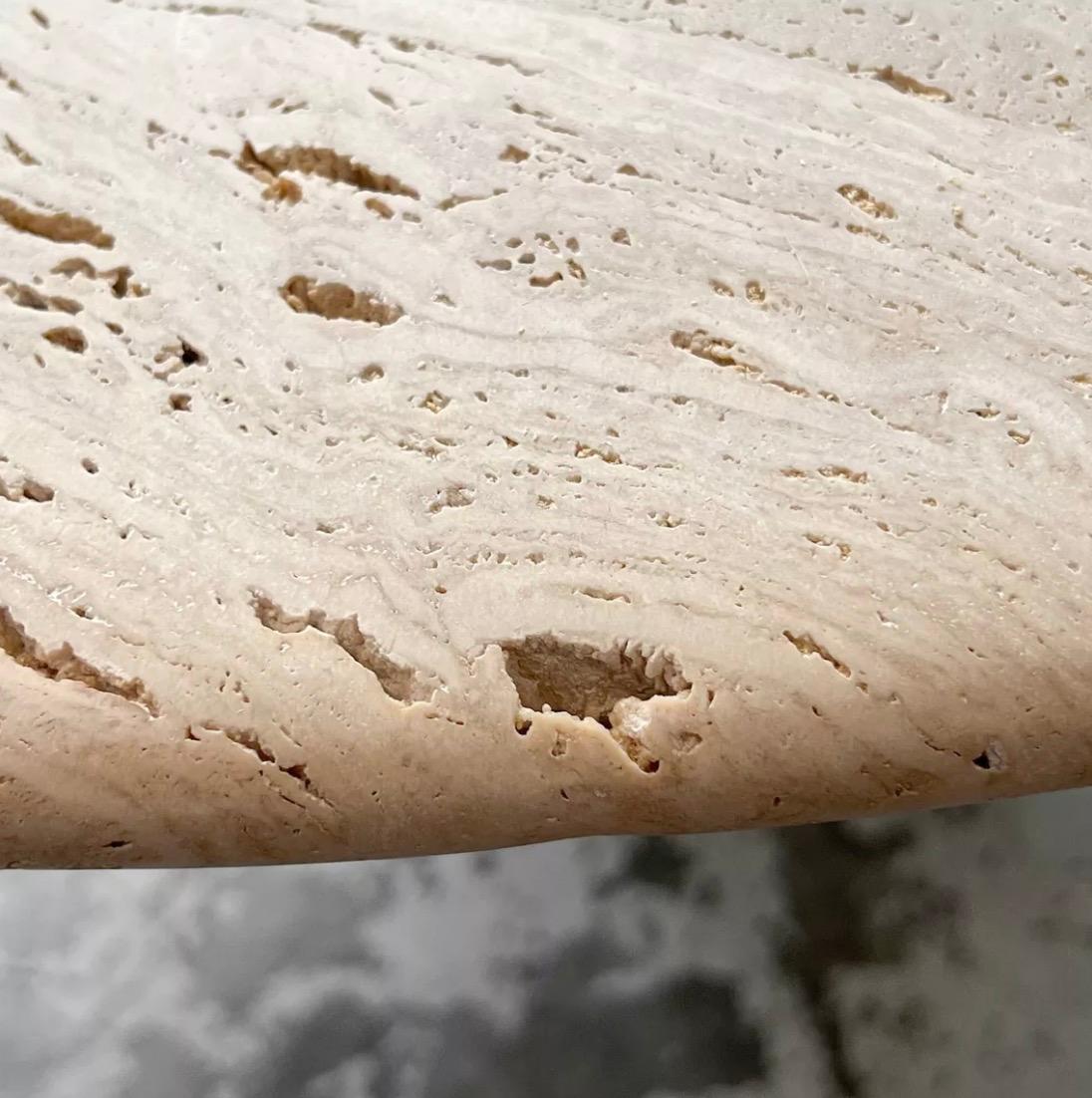 Travertine circular dining table For Sale at 1stDibs