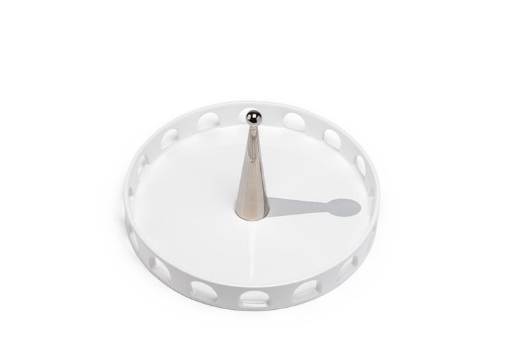 06:45 _ White Ceramic and Platinum Details Handcrafted Round Tray For ...