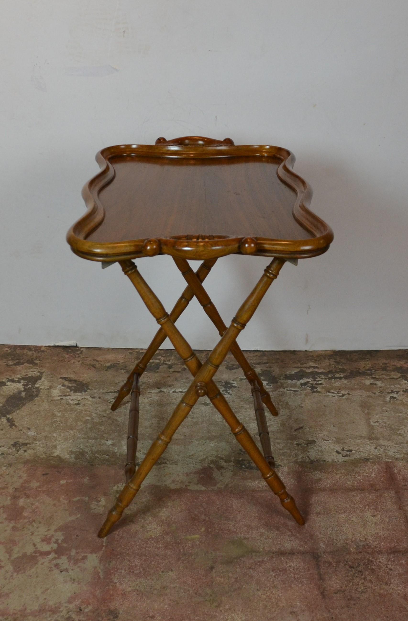 Tray with a Stand For Sale at 1stDibs