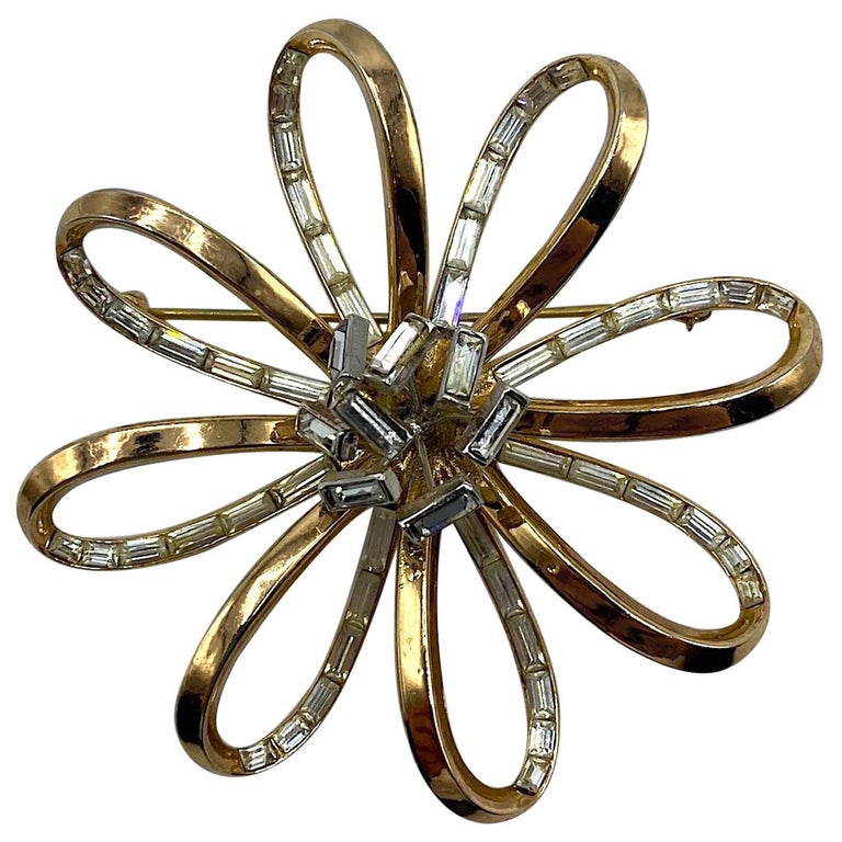 Trifari Gold Flower with Rhinestone Accent 1940s Flower Brooch at 1stDibs