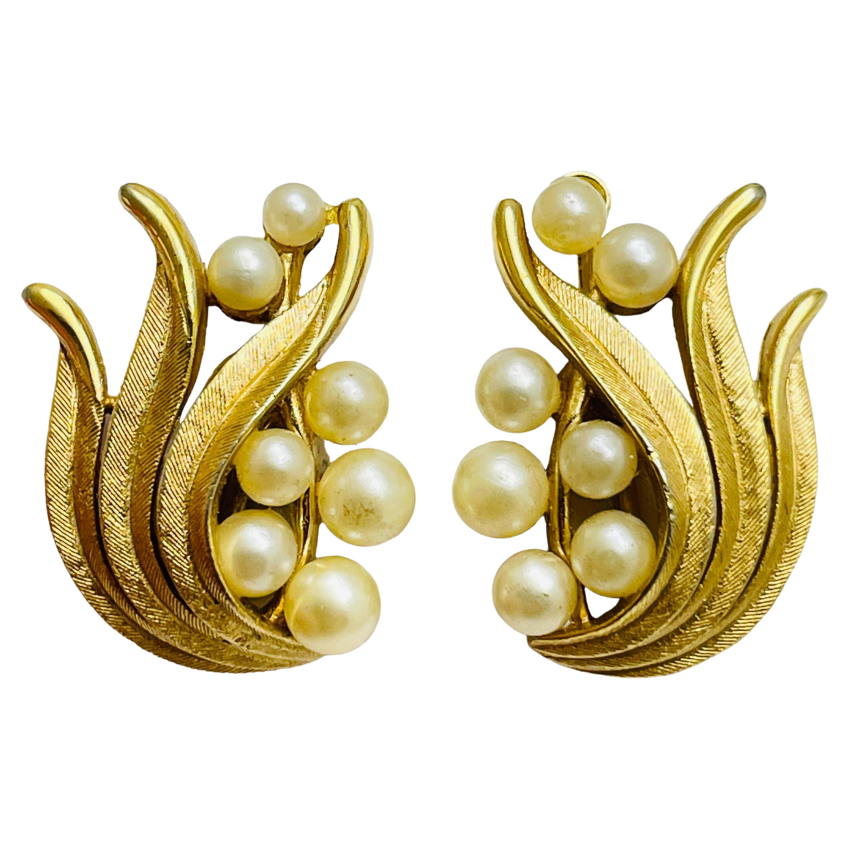 Trifari - Designer Biography and Price History on 1stDibs | trifari ...