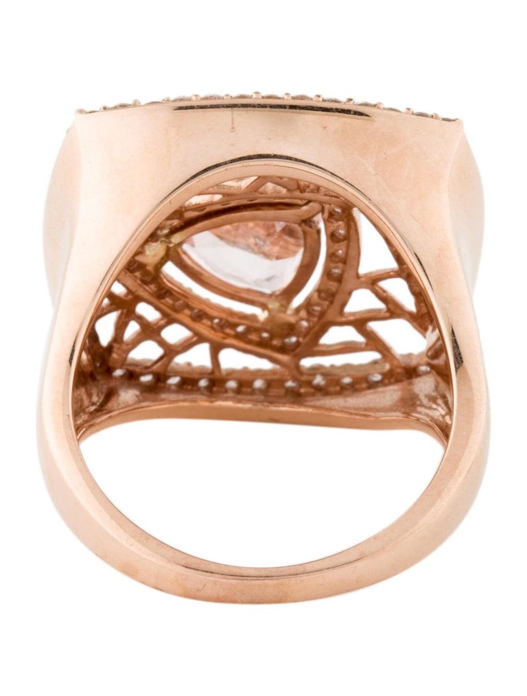 Trillion Cut 1.31 Carat Morganite and Diamond 14K Rose Gold Regal Ring For Sale at 1stDibs
