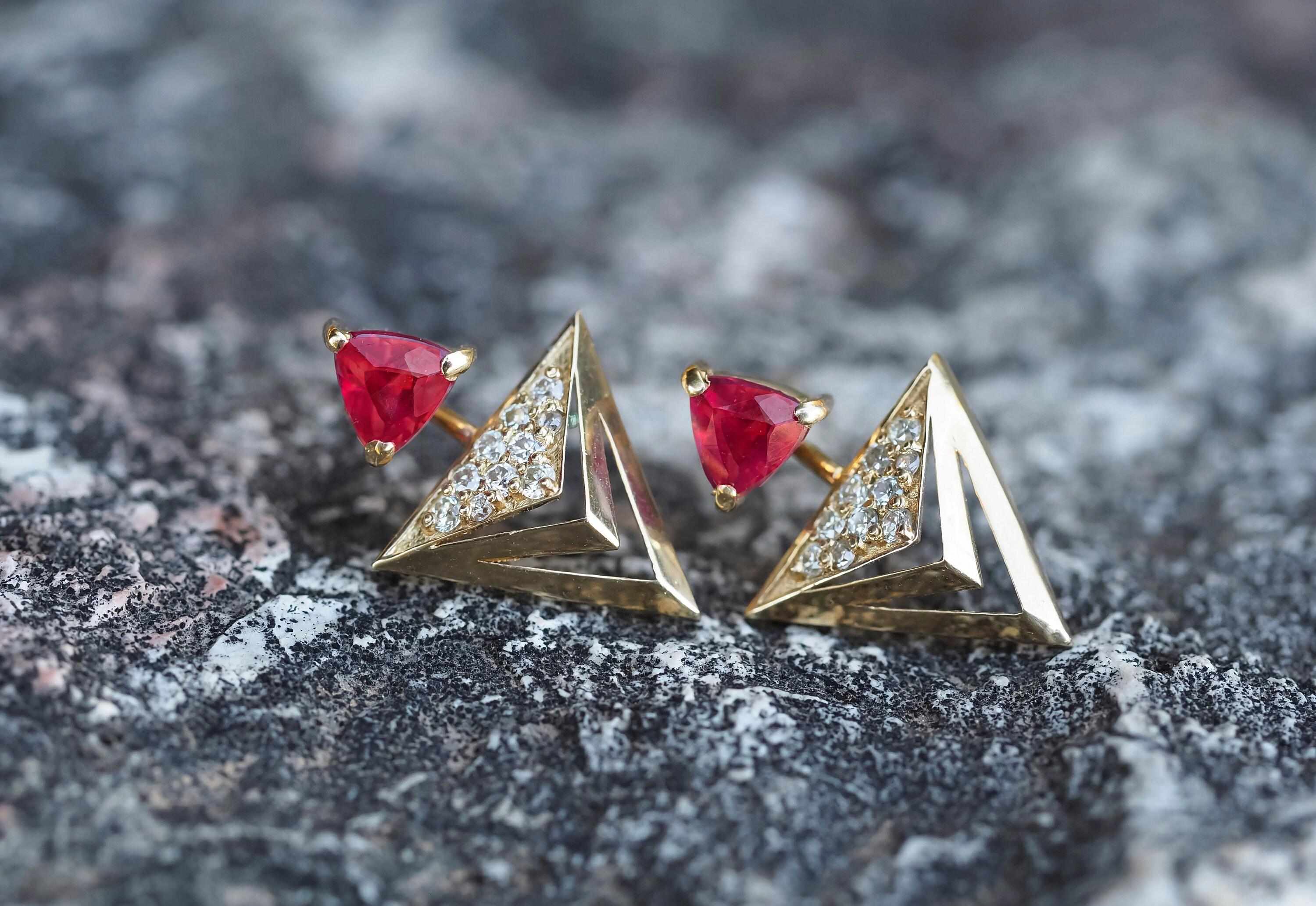 Trillion cut ruby stud earrings in 14k solid gold For Sale at 1stDibs