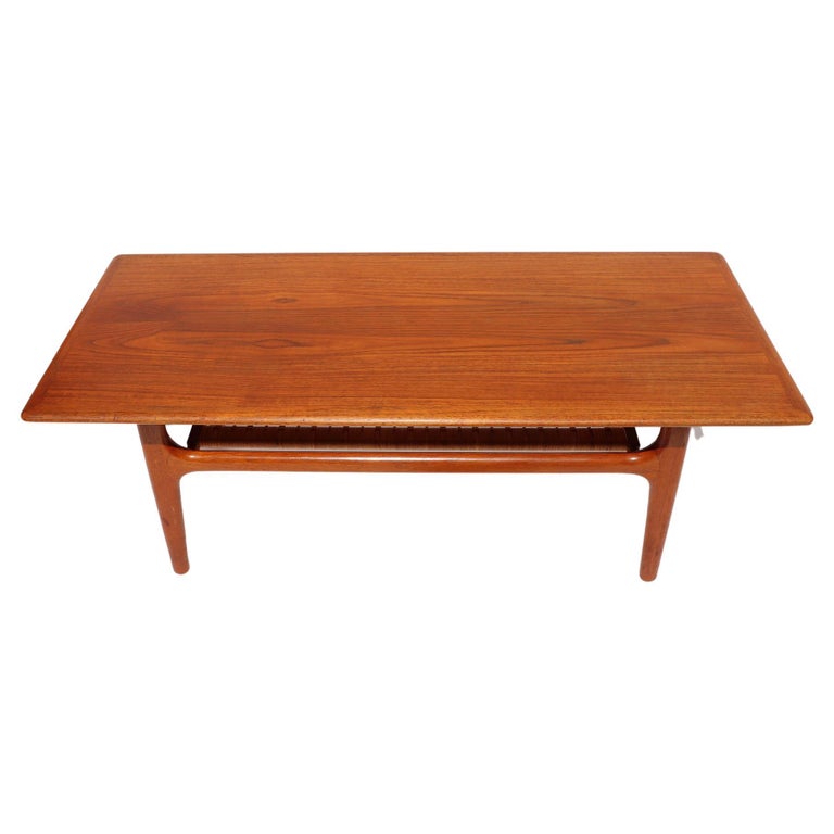 Trioh Danish Modern Coffee Table For Sale at 1stDibs