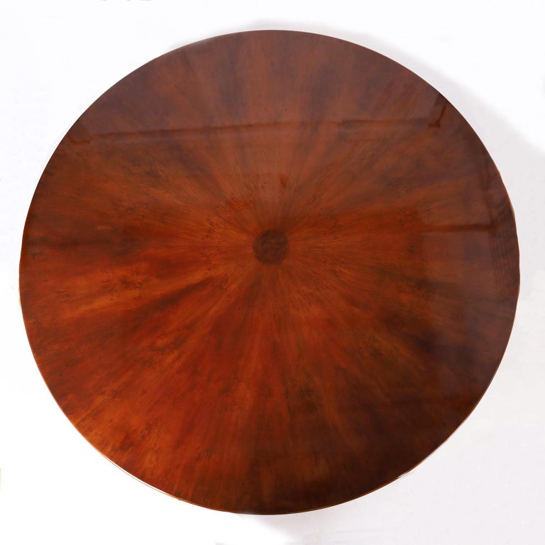 Trosby Regency Style Round Dining Table For Sale at 1stDibs