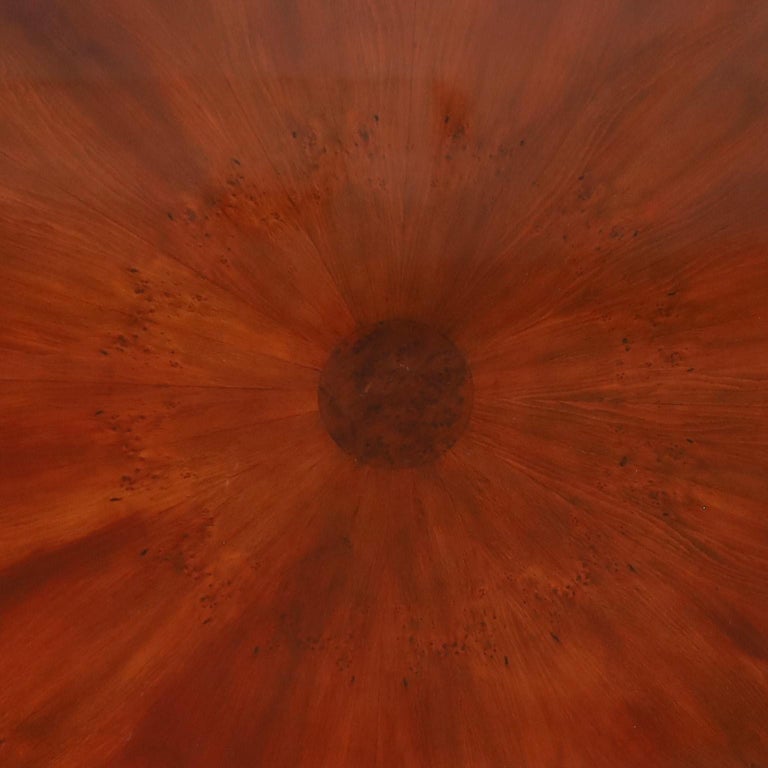 Trosby Regency Style Round Dining Table For Sale at 1stDibs