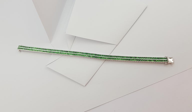 Tsavorite Bracelet Set in 18 Karat White Gold Settings For Sale at 1stDibs