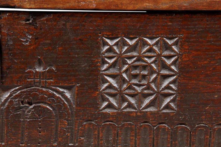 Tudor, Elizabethan Boarded Oak Chest, English, circa 1540-1560 at 1stDibs