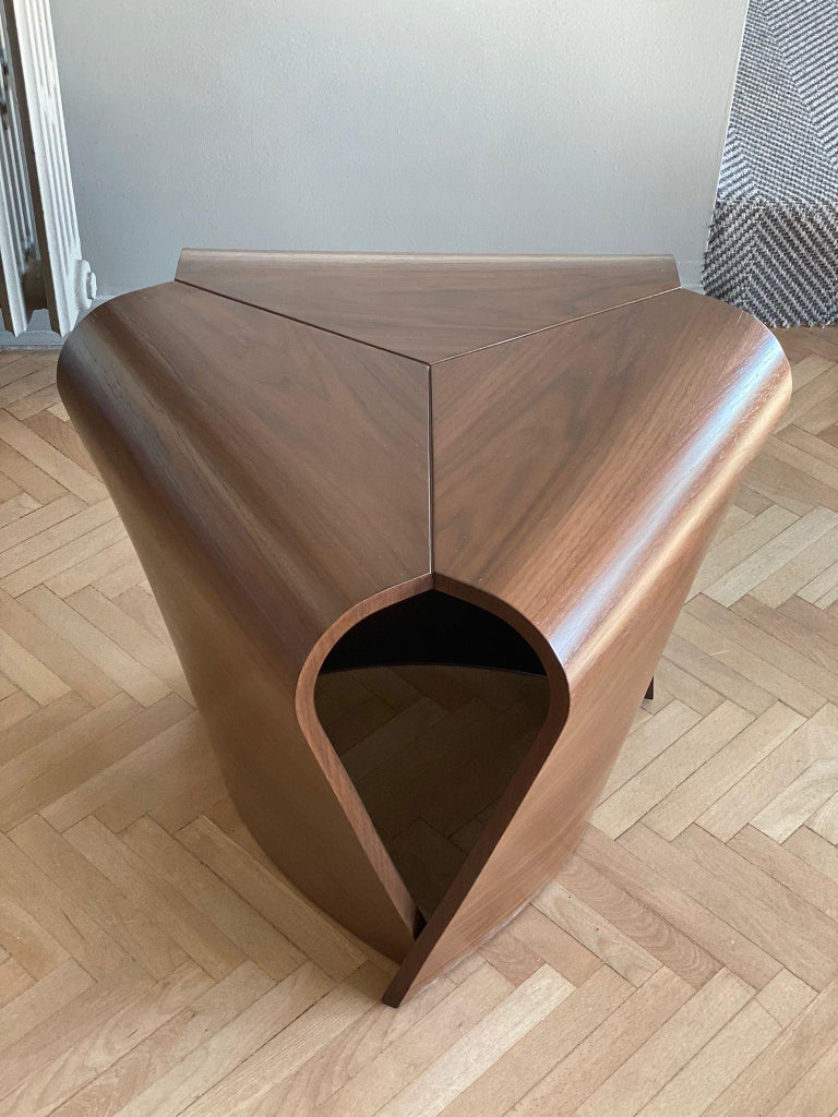 Tulip Side Table For Sale at 1stDibs