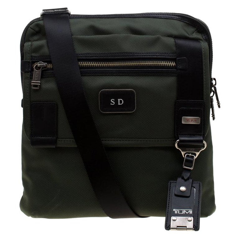 Tumi Olive Green Canvas Annapolis Flap Messenger Bag For Sale at 1stDibs