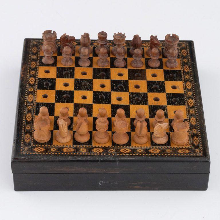 Tunbridge Ware Travelling Chess Set by Thomas Barton c1880 For Sale at ...