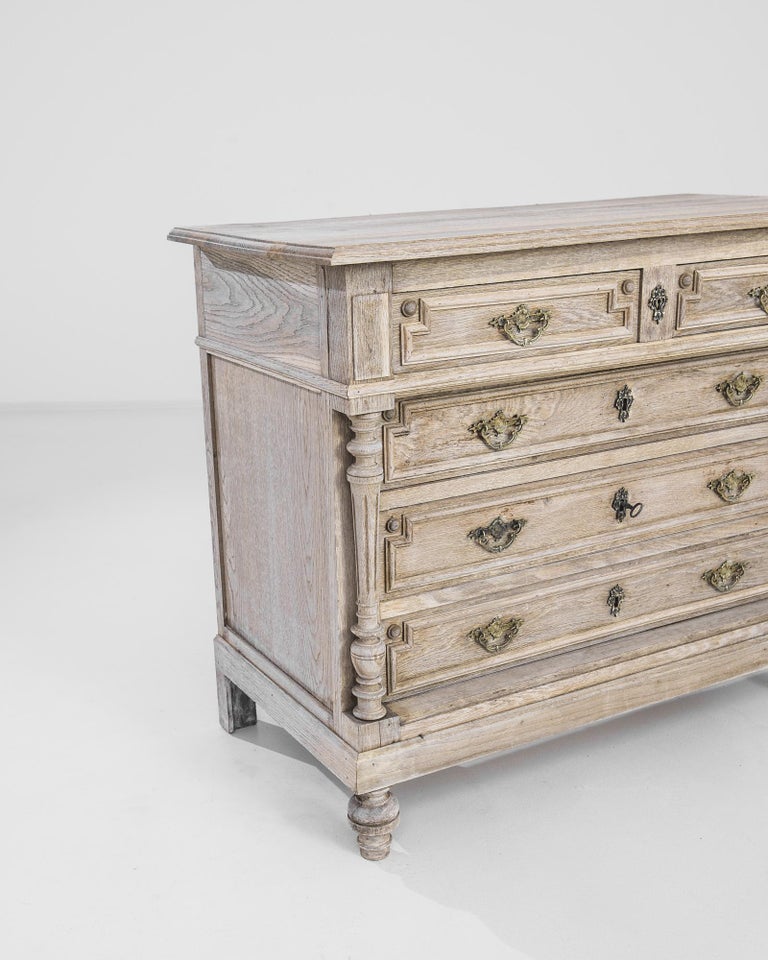 Turn of the Century Bleached Oak Drawer Chest For Sale at 1stDibs