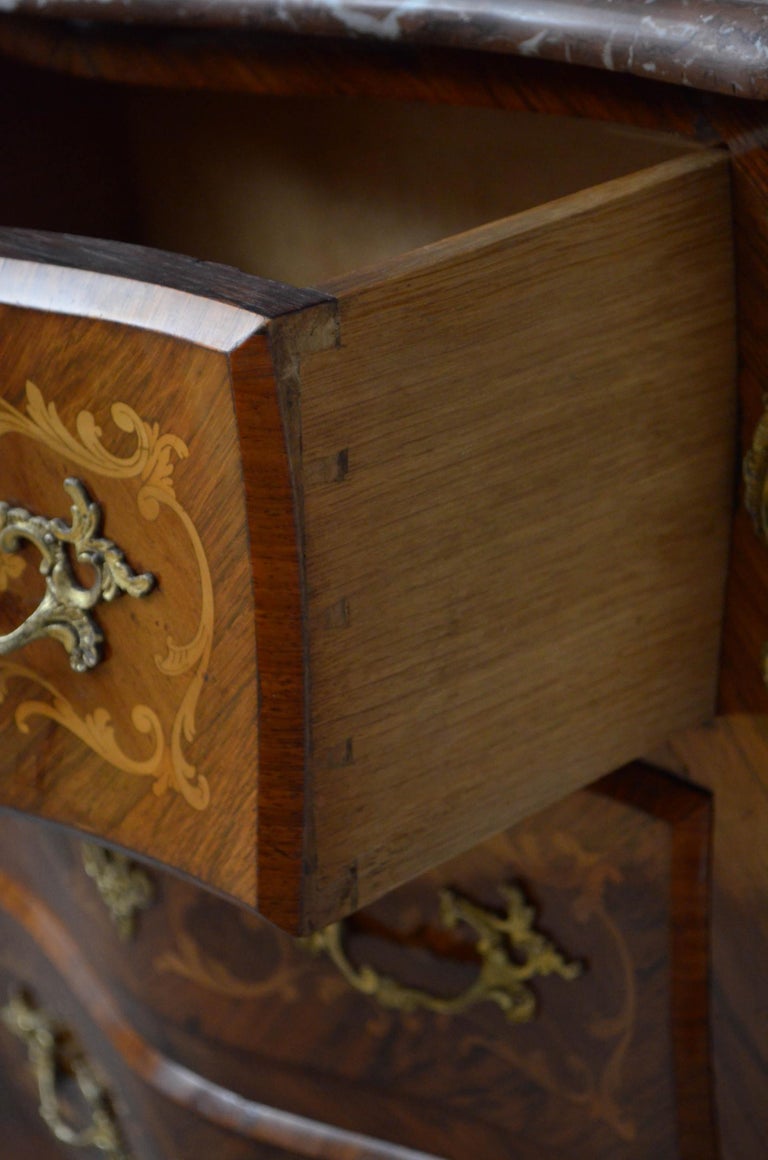 Turn of the Century Bombe Chest of Drawers For Sale at 1stDibs