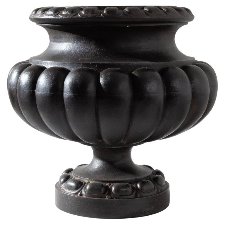 Turn of the Century Cast Iron Planter For Sale at 1stDibs