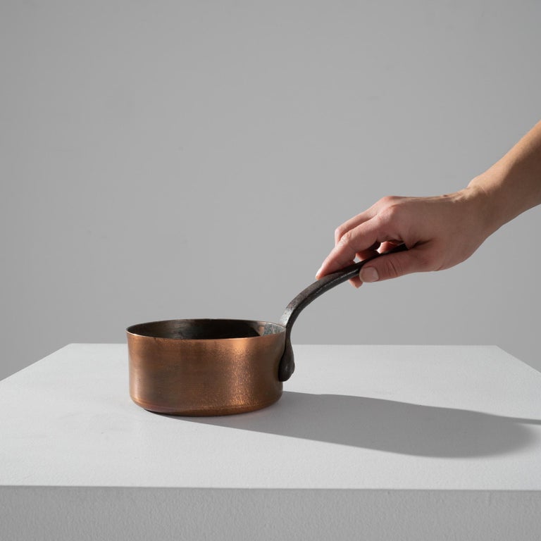 Turn of the Century French Copper Pot For Sale at 1stDibs